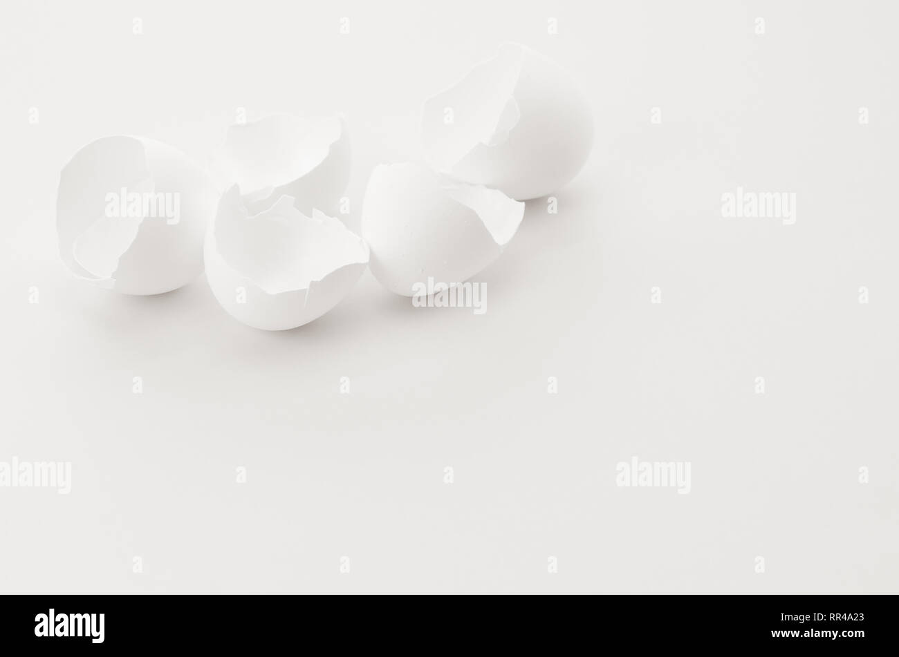 white empty broken egg shells Stock Photo - Alamy