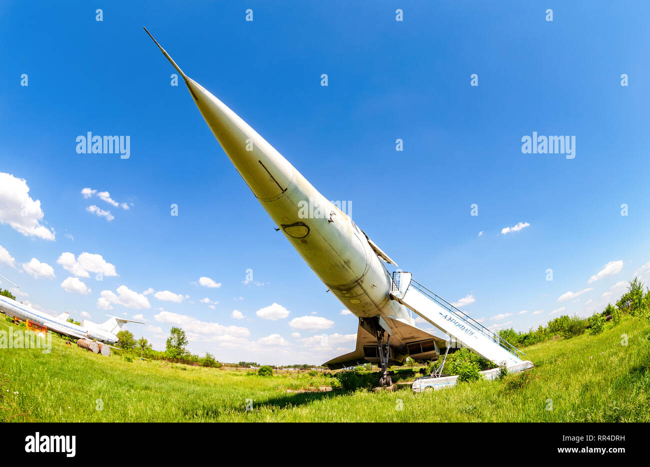 Tu 144 hi-res stock photography and images - Alamy