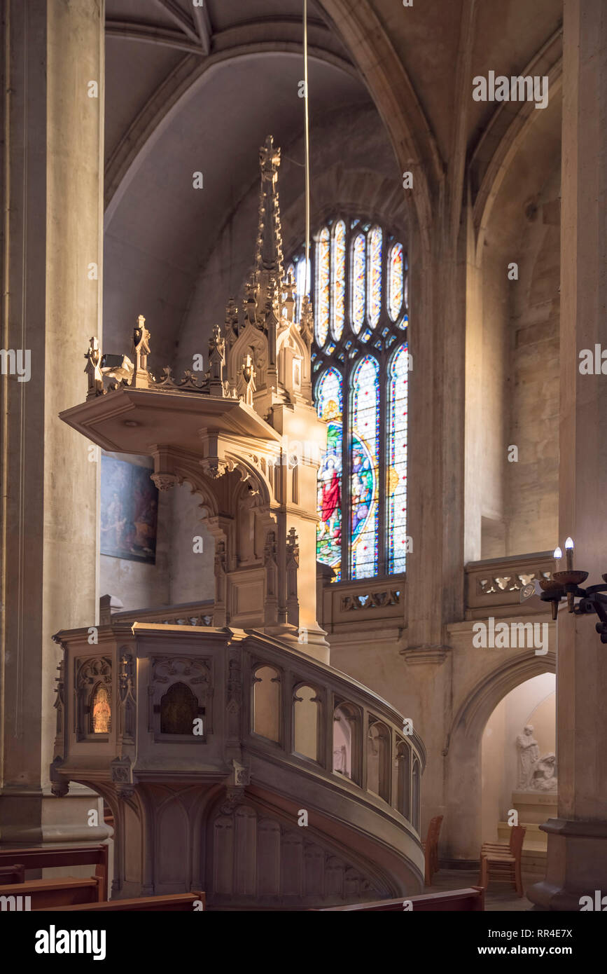 Interior of a church in Arras Stock Photo - Alamy