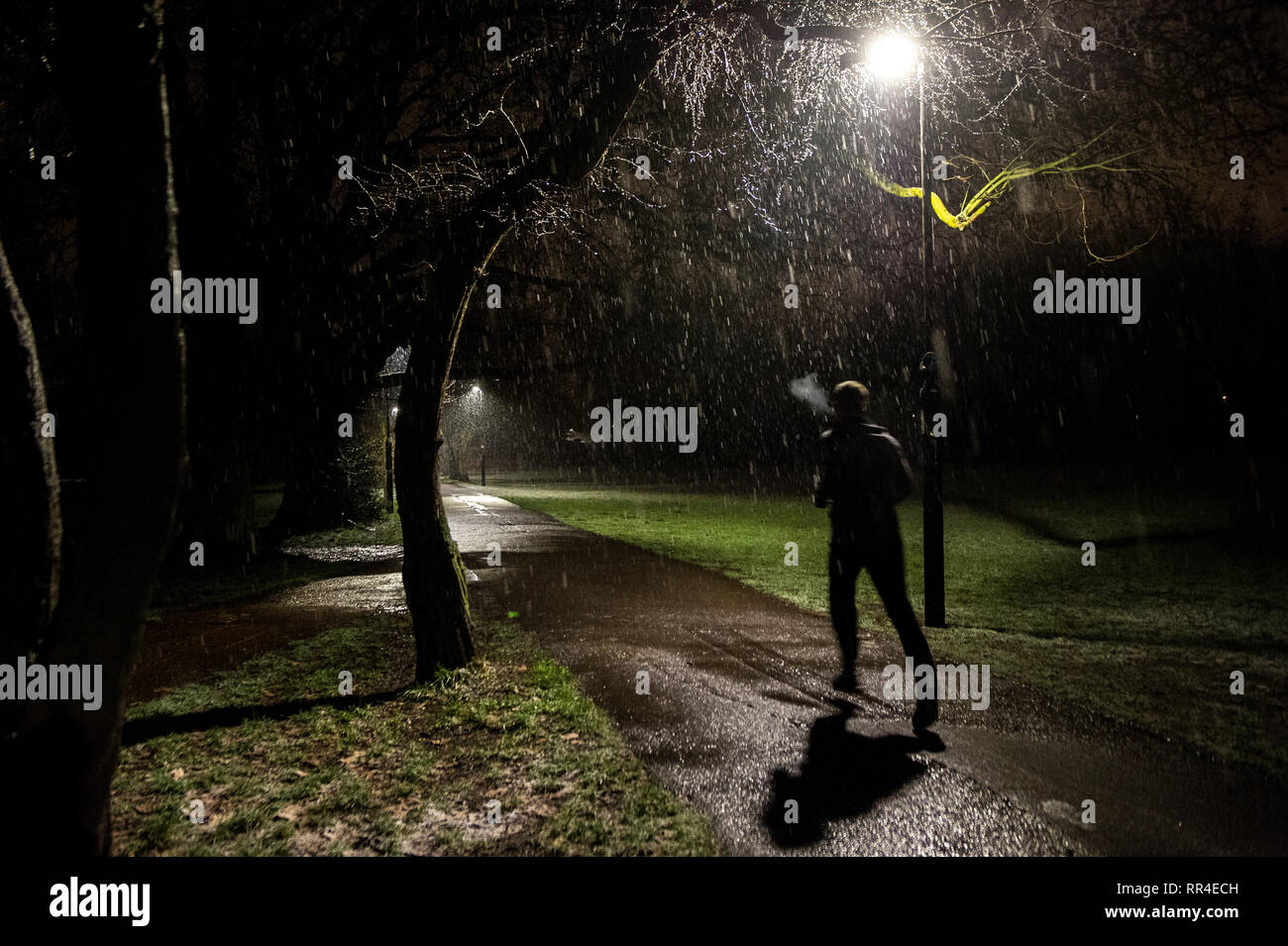 Man running away night hi-res stock photography and images - Alamy