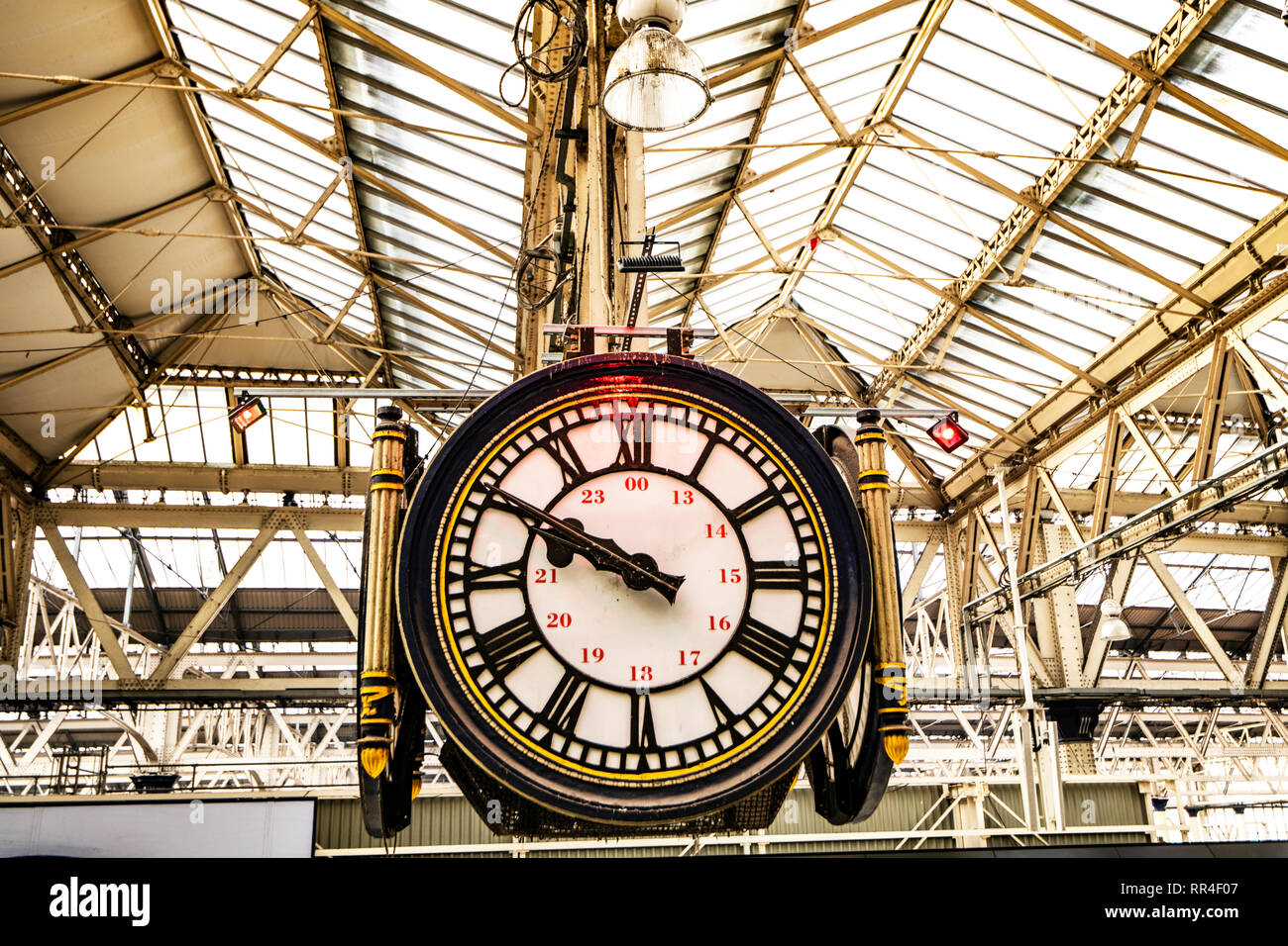 Famous clock at Waterloo International Railway Station, London, England ...