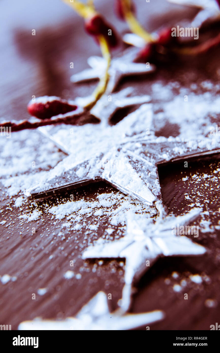 Star snowflakes snowing pattern hi-res stock photography and images - Alamy