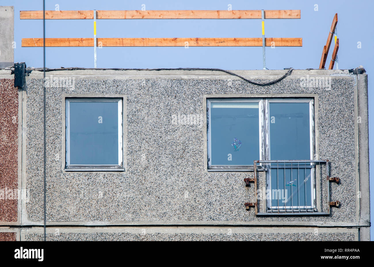 Schwerin, Germany. 19th Feb, 2019. A building railing stands on the ...