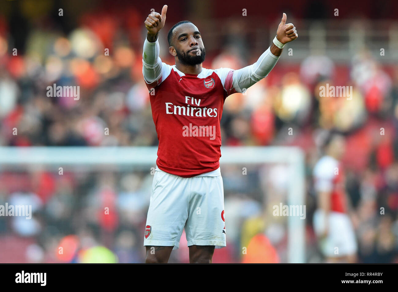 Soccer player thumbs up hi-res stock photography and images - Alamy