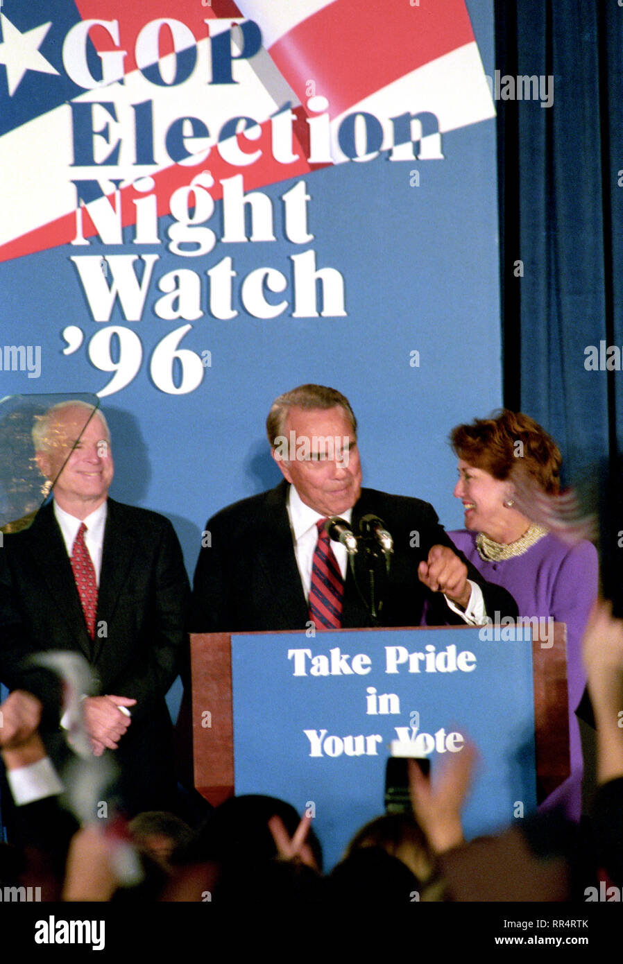 Bob dole 1996 election hi-res stock photography and images - Alamy