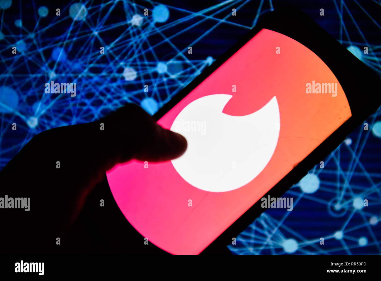 Tinder logo hi-res stock photography and images - Alamy