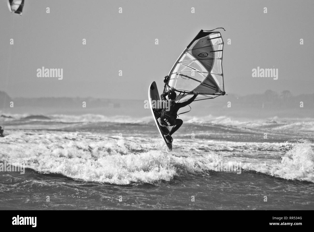 Kite surf airborne hi-res stock photography and images - Alamy