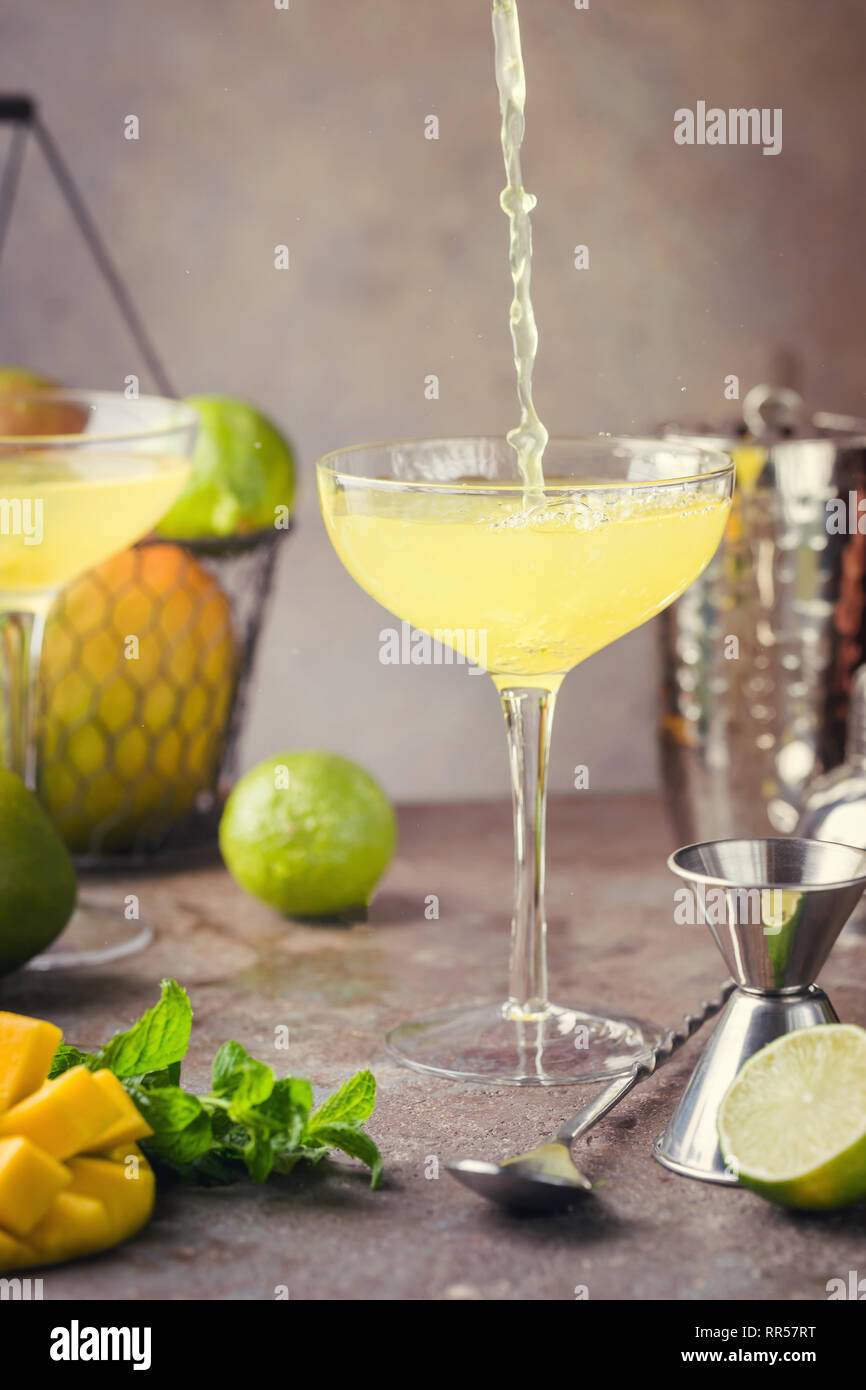 Margarita Mango Alcoholic cocktail Stock Photo - Alamy