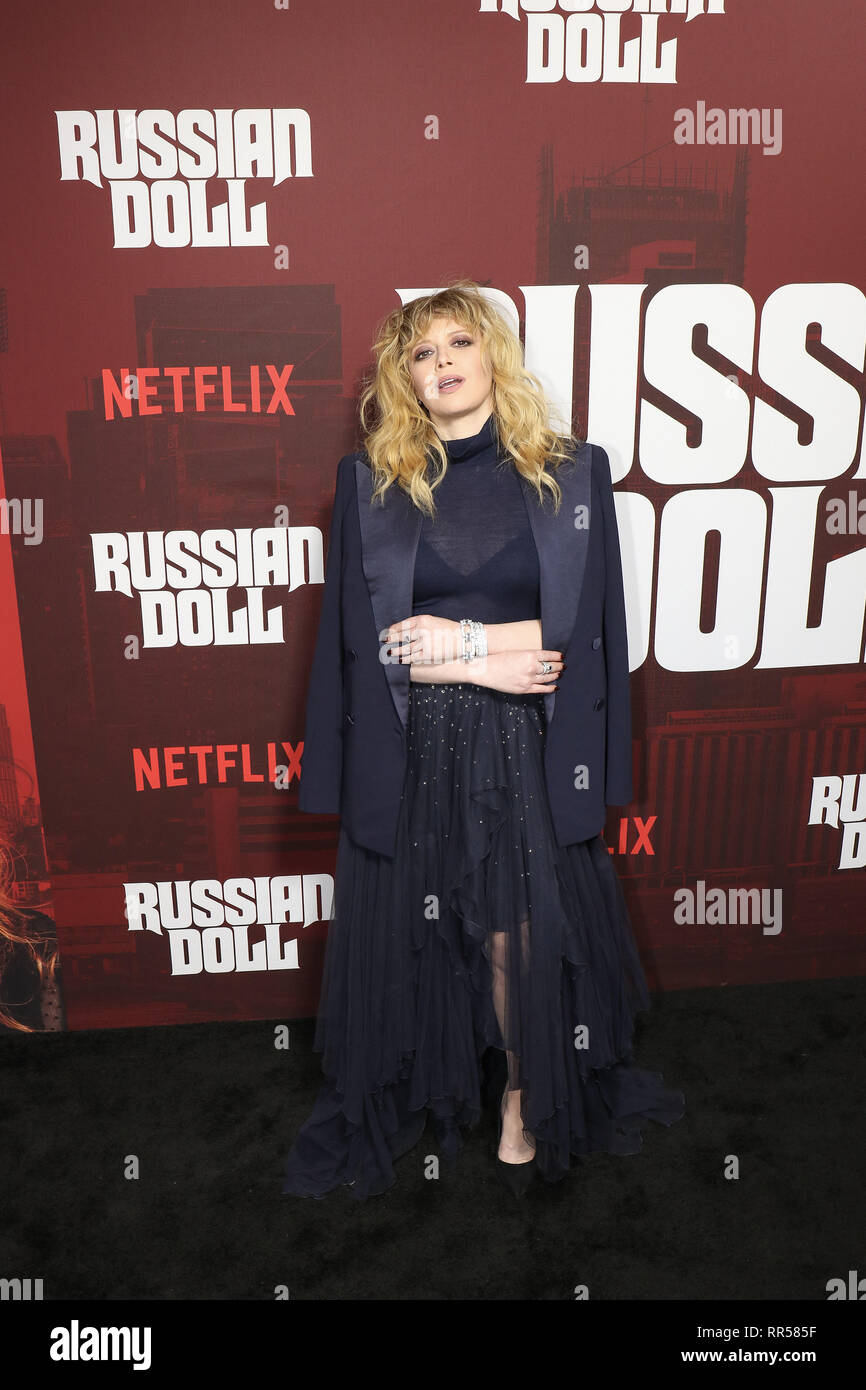 Cast members from Netflix's Russian Doll on the Red Carpet at ...