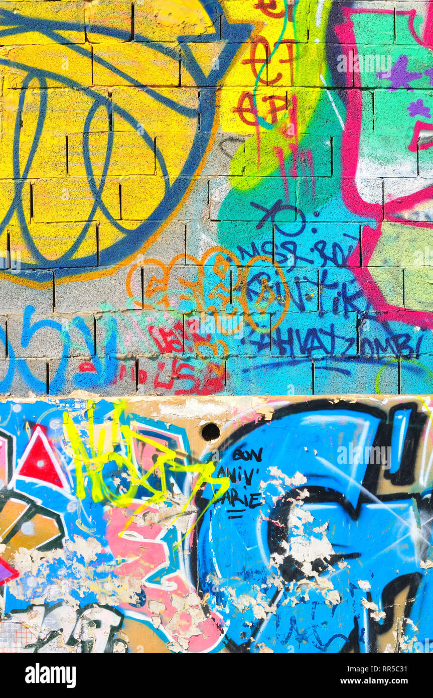 Hebrew graffiti hi-res stock photography and images - Alamy