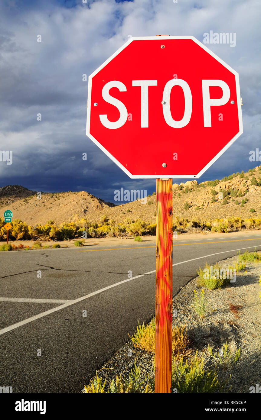 Prohibitory traffic sign hi-res stock photography and images - Alamy