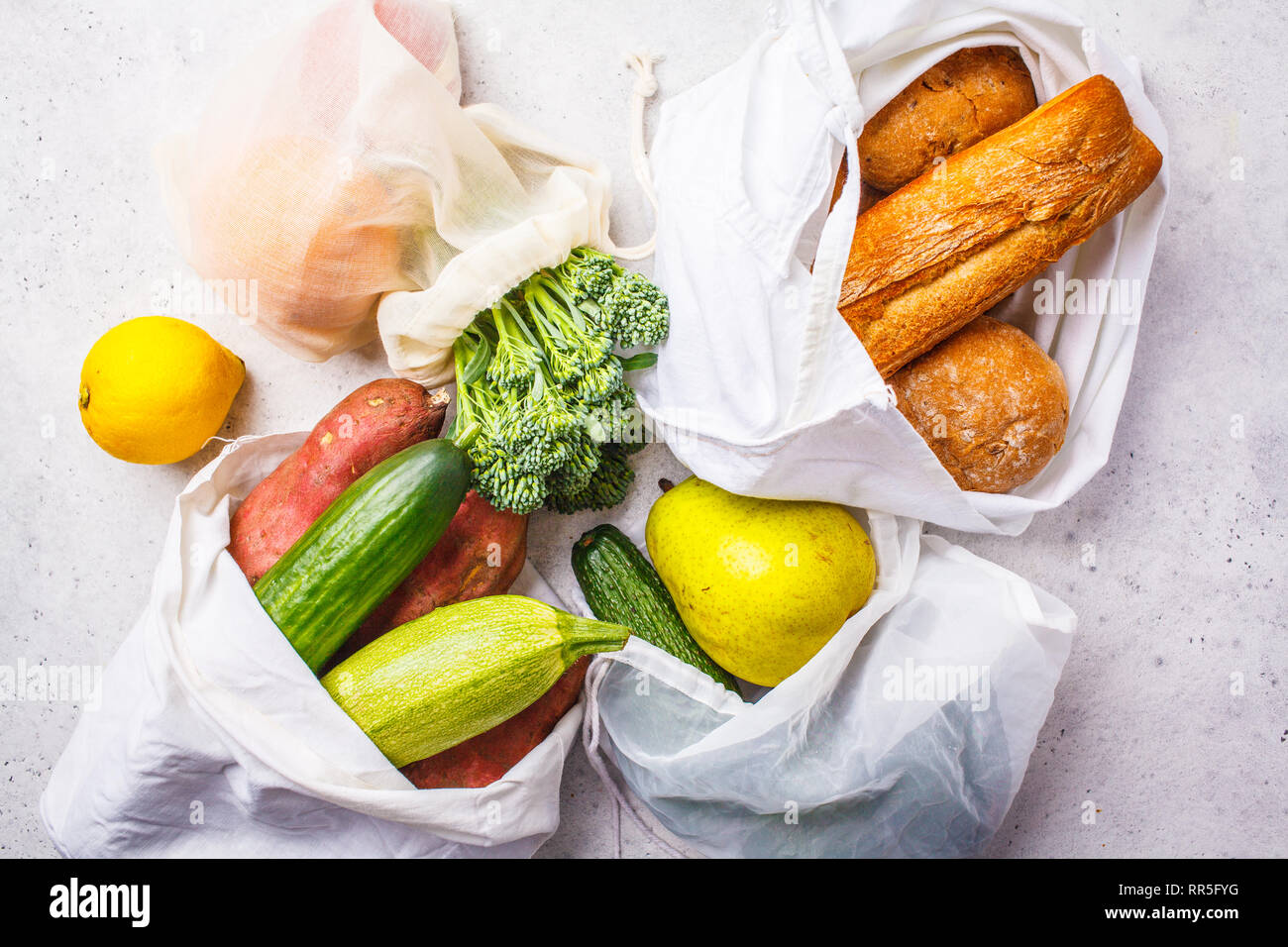 Zero waste concept. Eco bags with fruits and vegetables, eco friendly ...