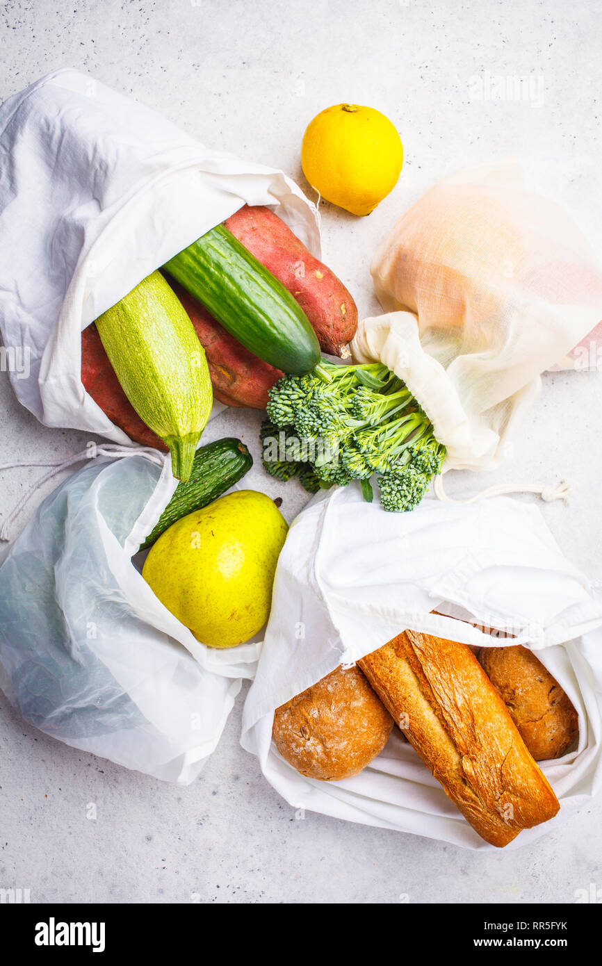 Zero waste concept. Eco bags with fruits and vegetables, eco friendly ...
