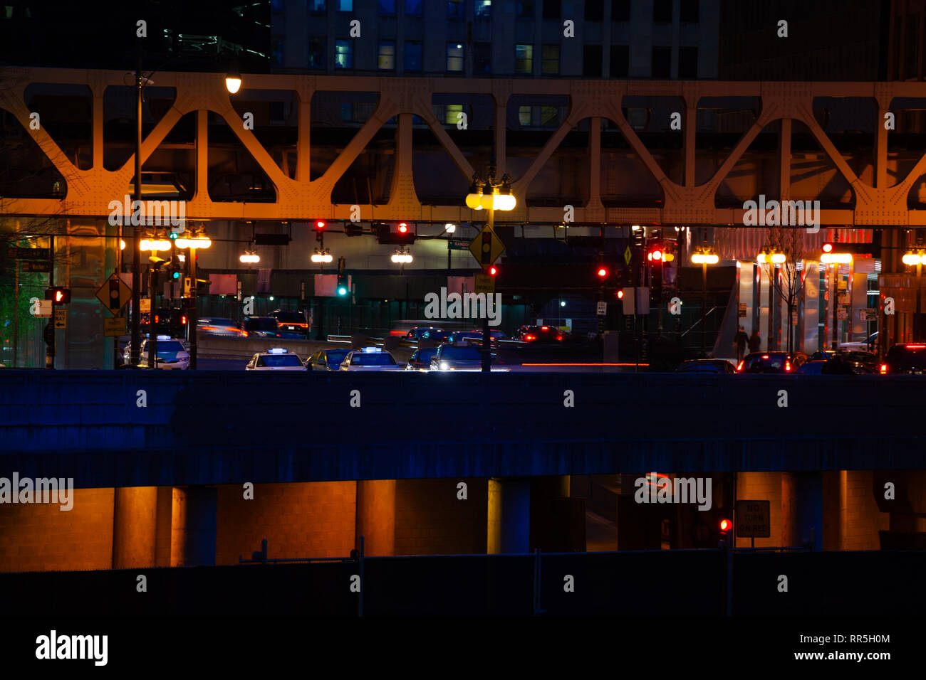 Night view of Chicago city and Lake street bridge Stock Photo - Alamy