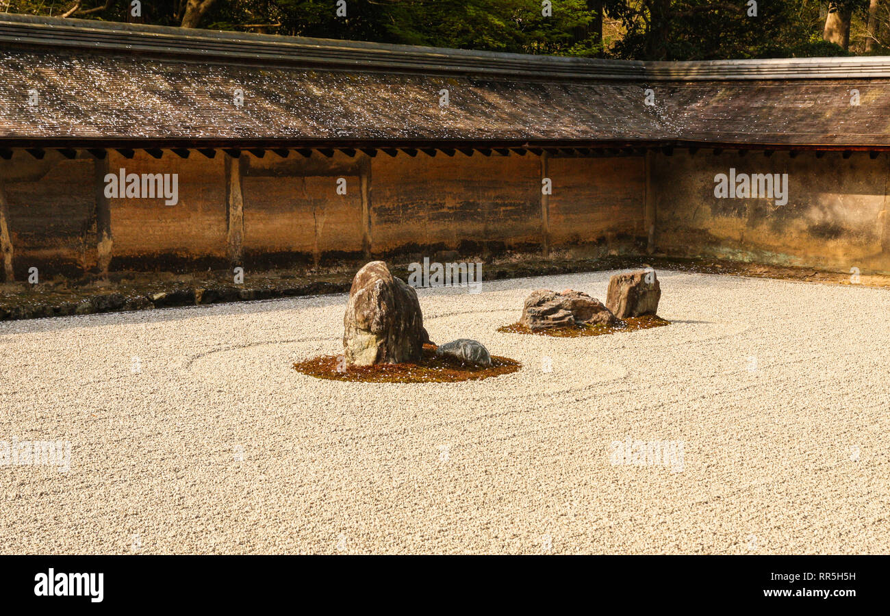 Ryōan-ji Temple, Kyoto, Japan Stock Photo - Alamy