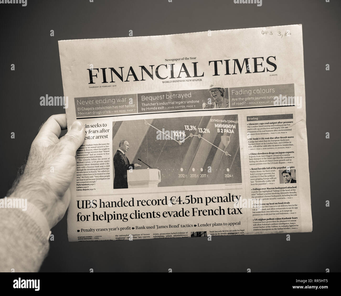 Daily record newspaper 2019 hi-res stock photography and images - Alamy