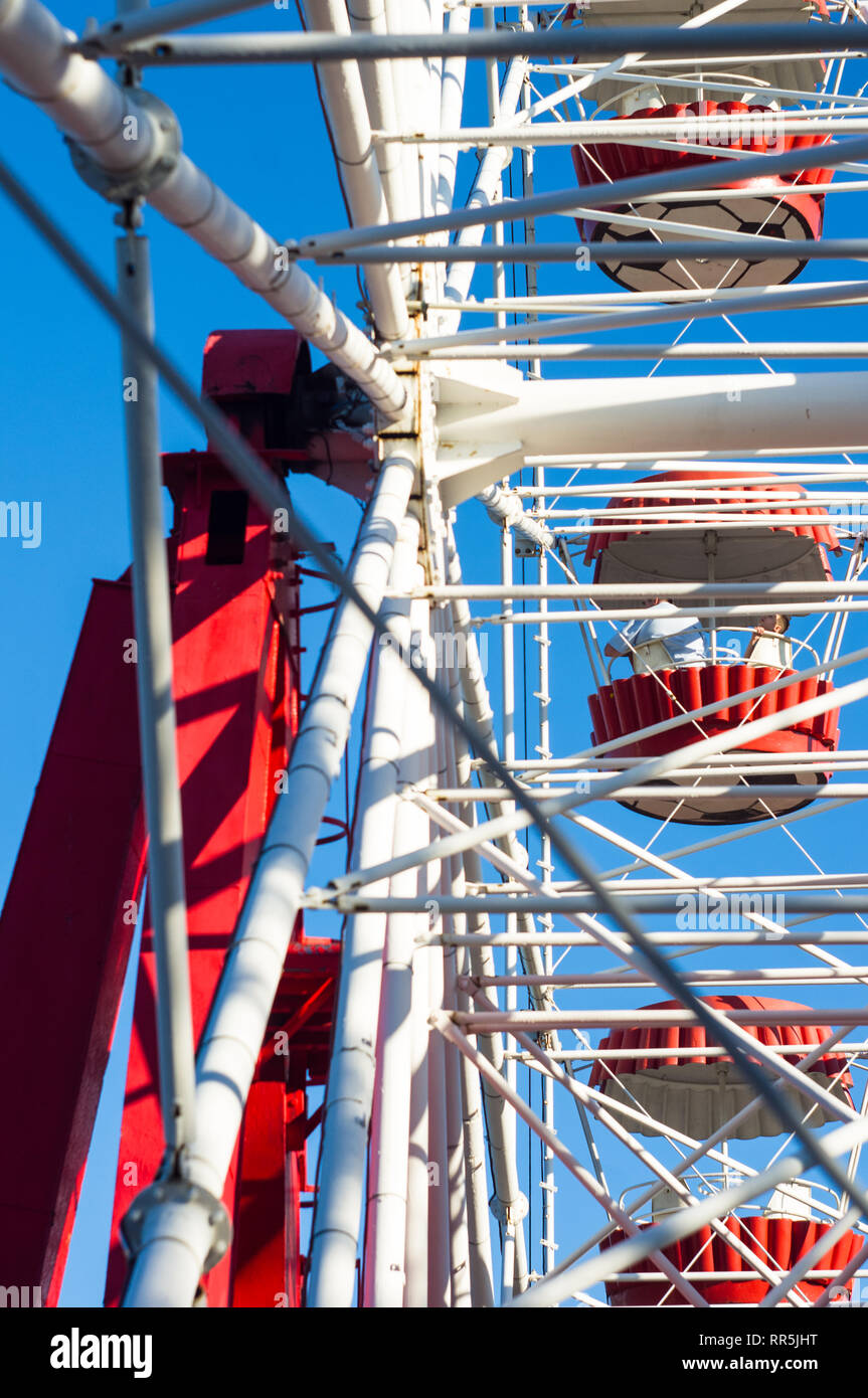 Attractions in spring city Park - Ferris Wheel Stock Photo - Alamy