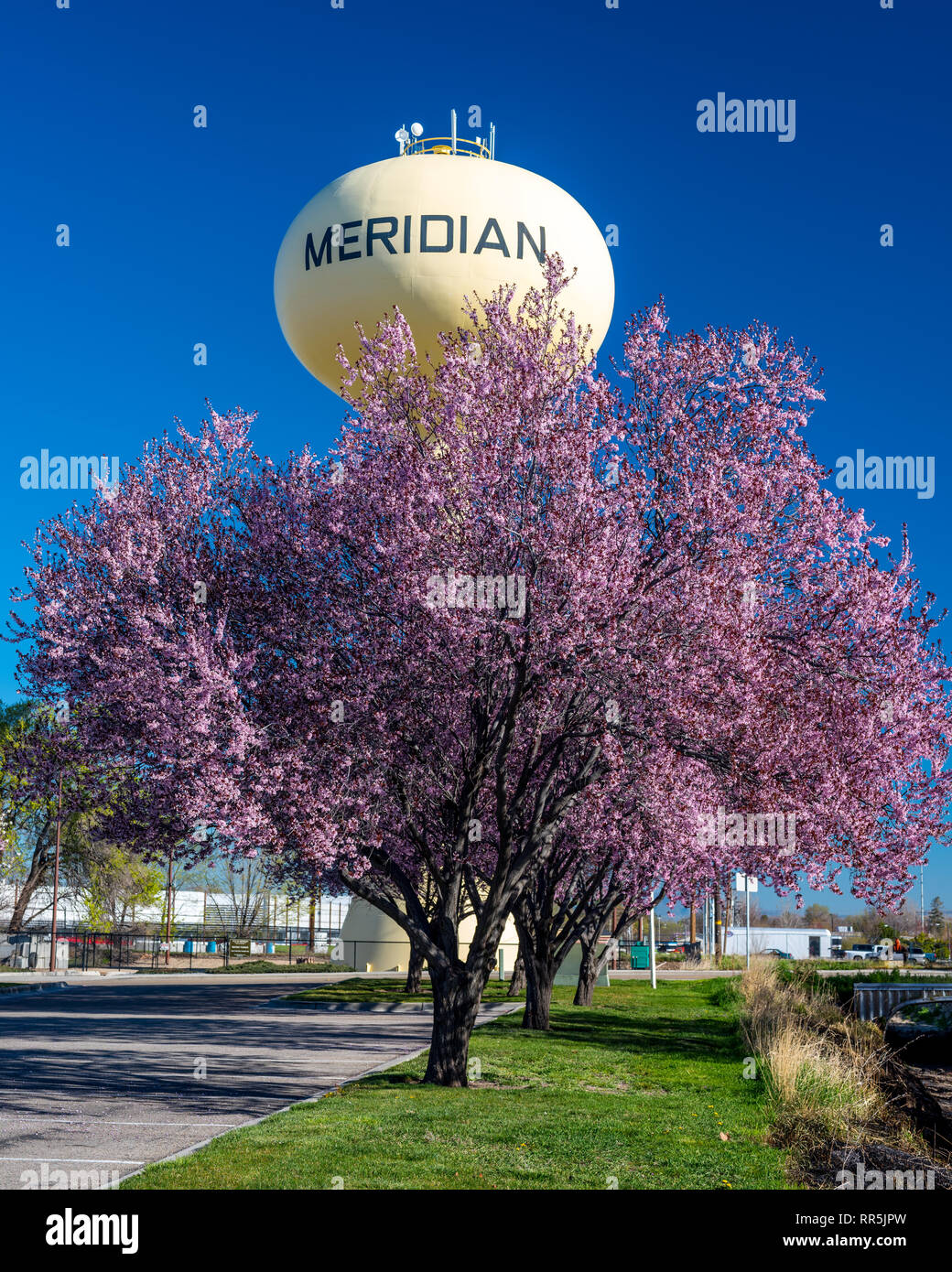 Meridian idaho water tower hi-res stock photography and images - Alamy