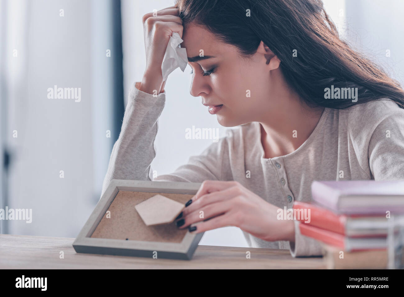 Woman sadness frame hi-res stock photography and images - Alamy