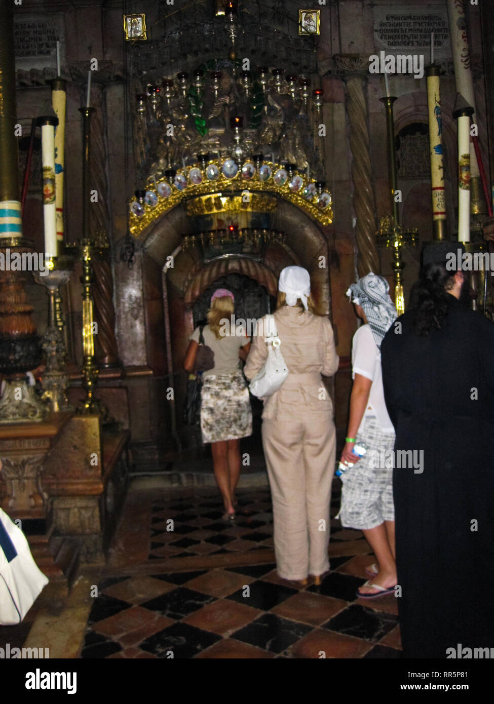 Mount calvary jerusalem city wall hi-res stock photography and images ...