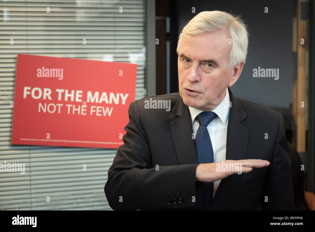 Labour mp for wolverhampton hi-res stock photography and images - Alamy