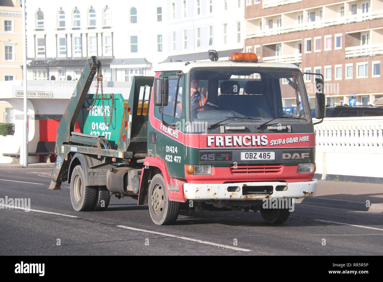 Skip lorry hi-res stock photography and images - Alamy