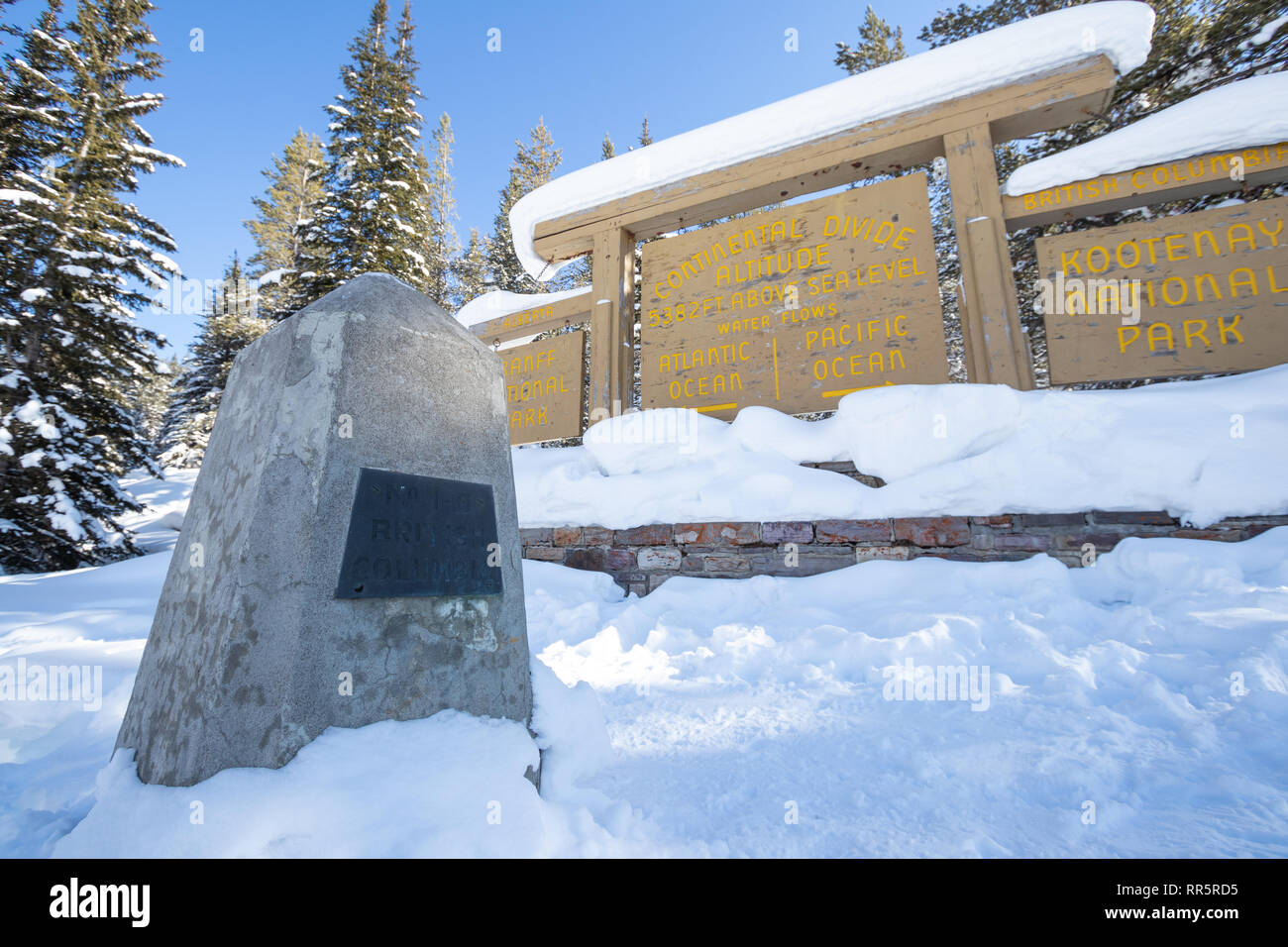 Continental Divide on Border of Banff and Kootenay National Parks ...