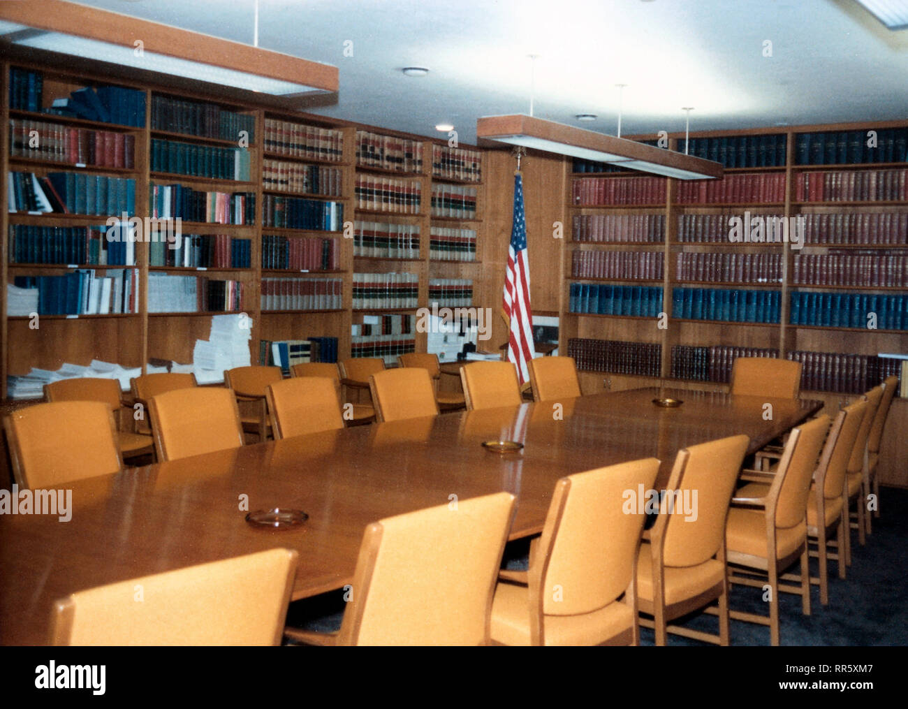 1980s office interior hi-res stock photography and images - Alamy