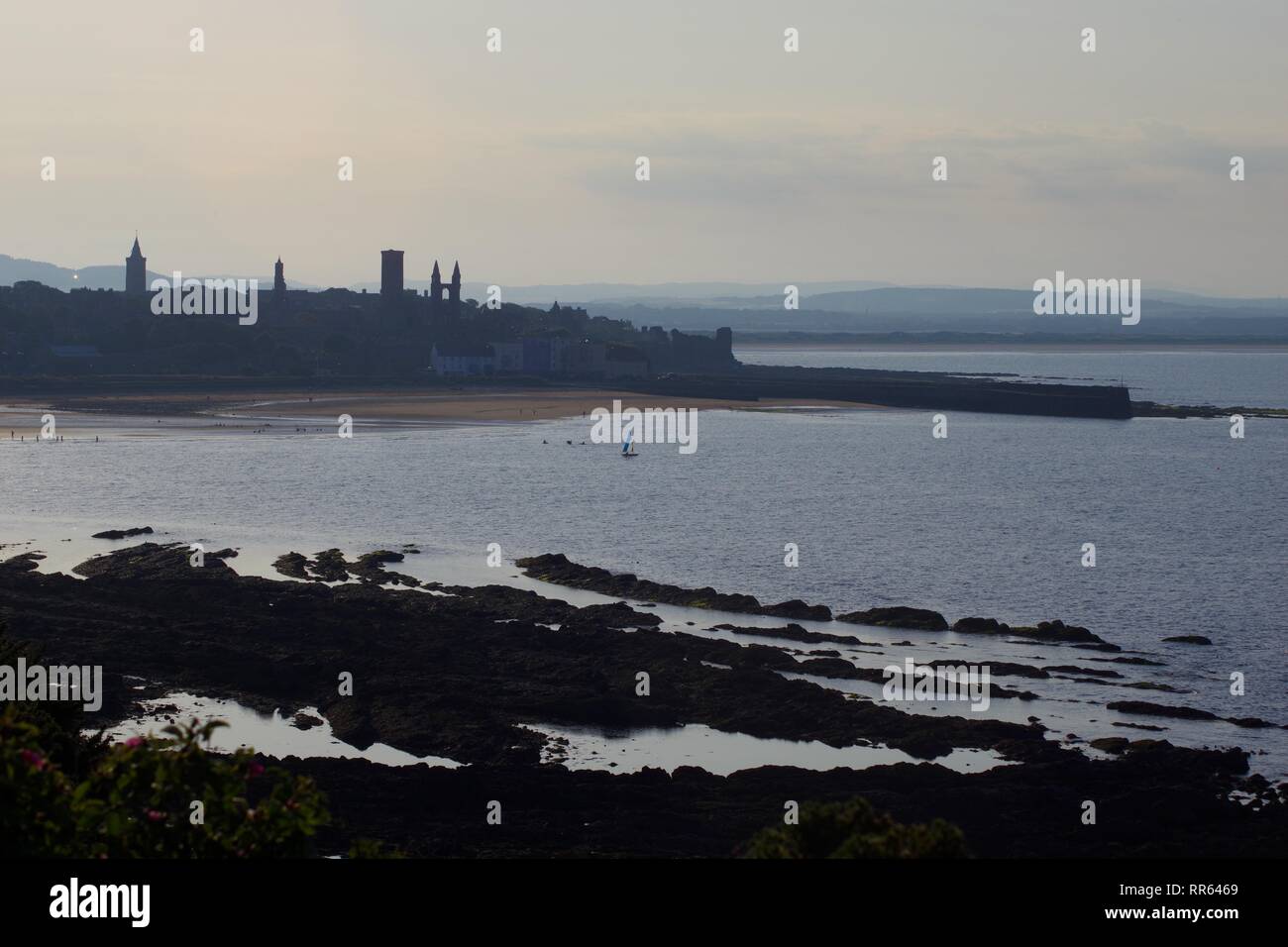 Scotland st andrews silhouette hi-res stock photography and images - Alamy