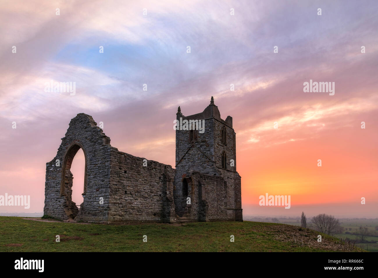 Burrow Mump, Burrowbridge, Somerset, England, UK Stock Photo - Alamy