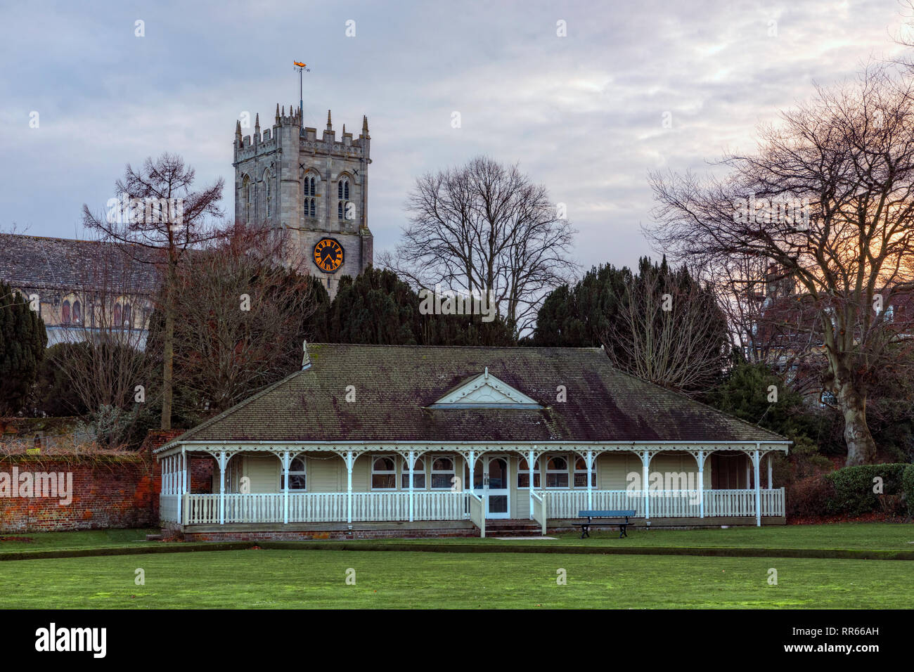 Christchurch priory uk hi-res stock photography and images - Alamy