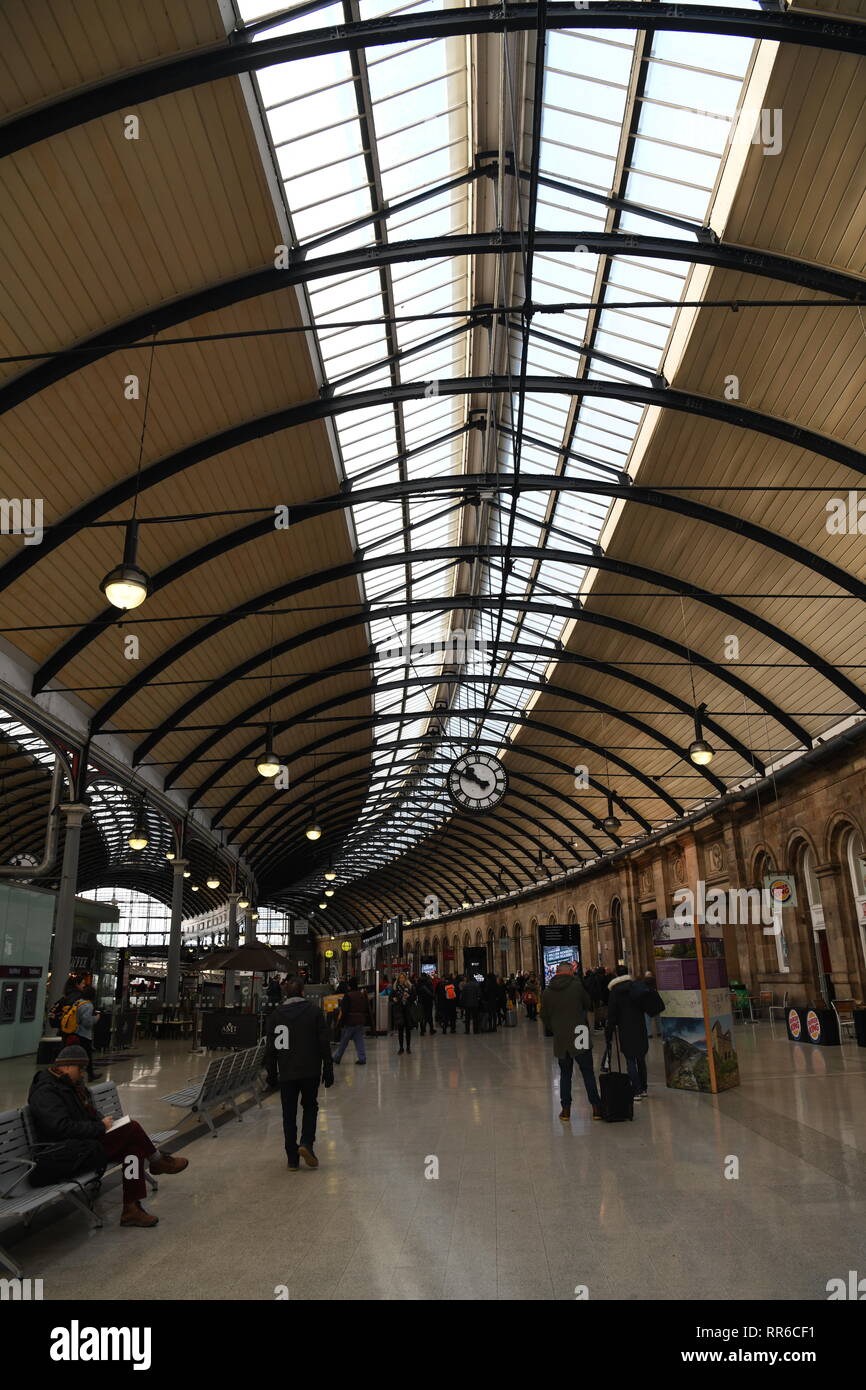 Newcastle Railway Station Stock Photo - Alamy