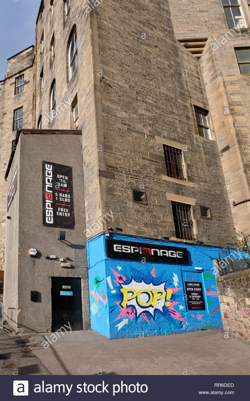 Edinburgh cowgate hi-res stock photography and images - Alamy