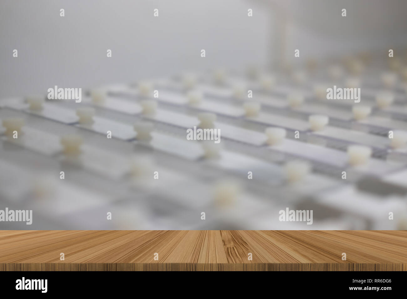 Agarose gel electrophoresis hi-res stock photography and images - Alamy