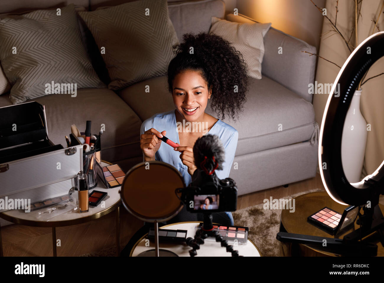 Influencer light ring hi-res stock photography and images - Alamy