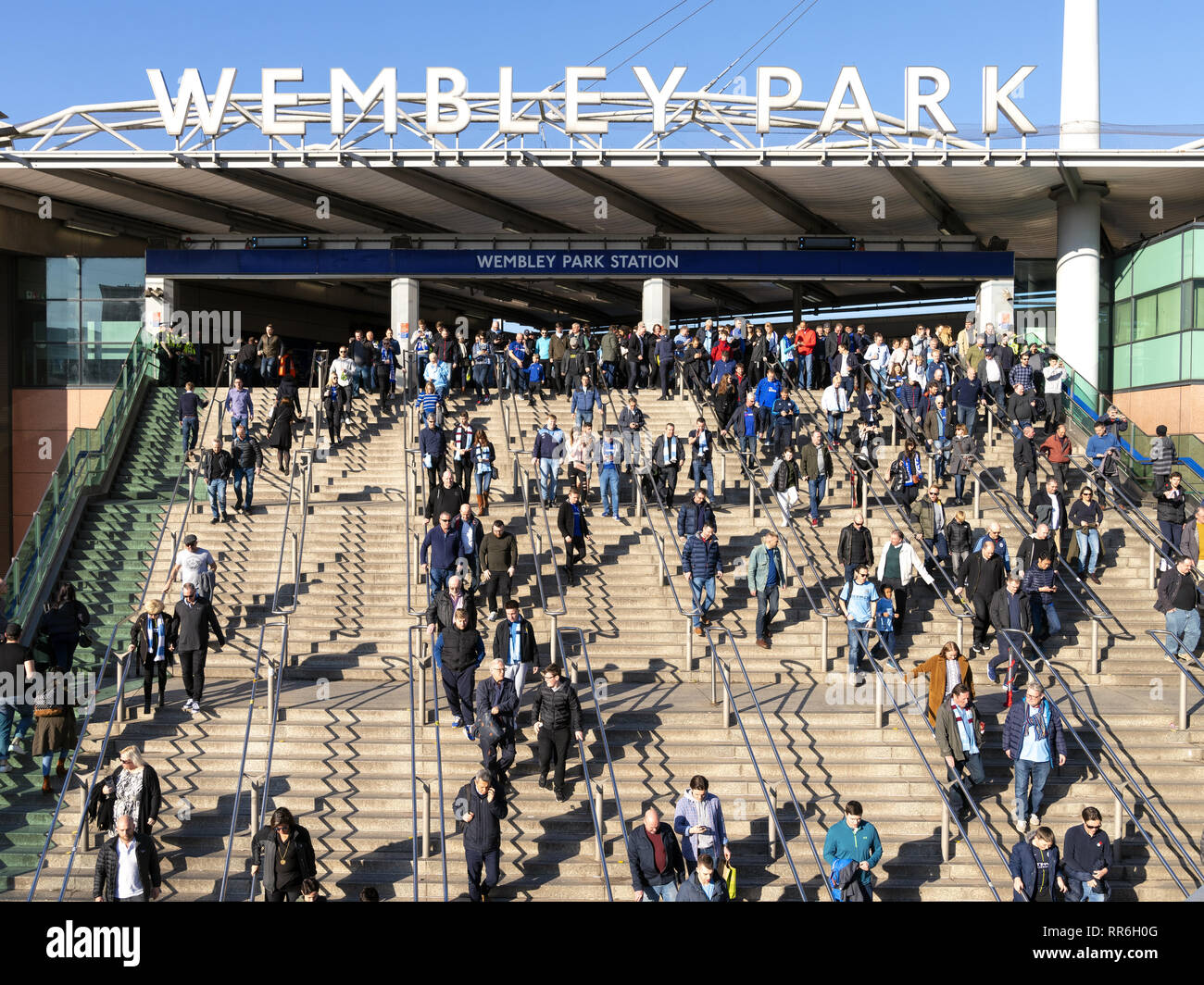 Wembley park underground station hi-res stock photography and images ...