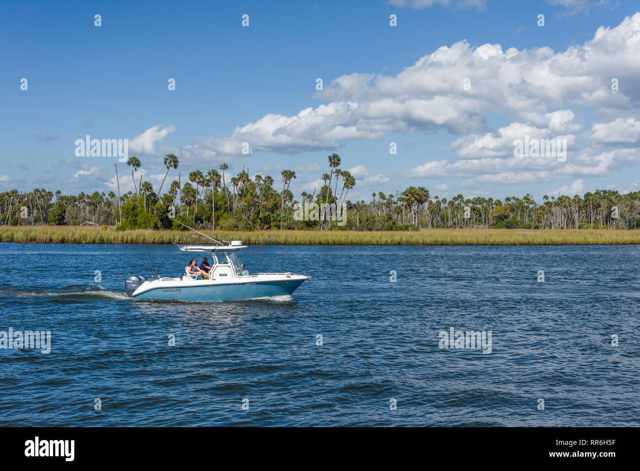 Recreational boaters hi-res stock photography and images - Alamy