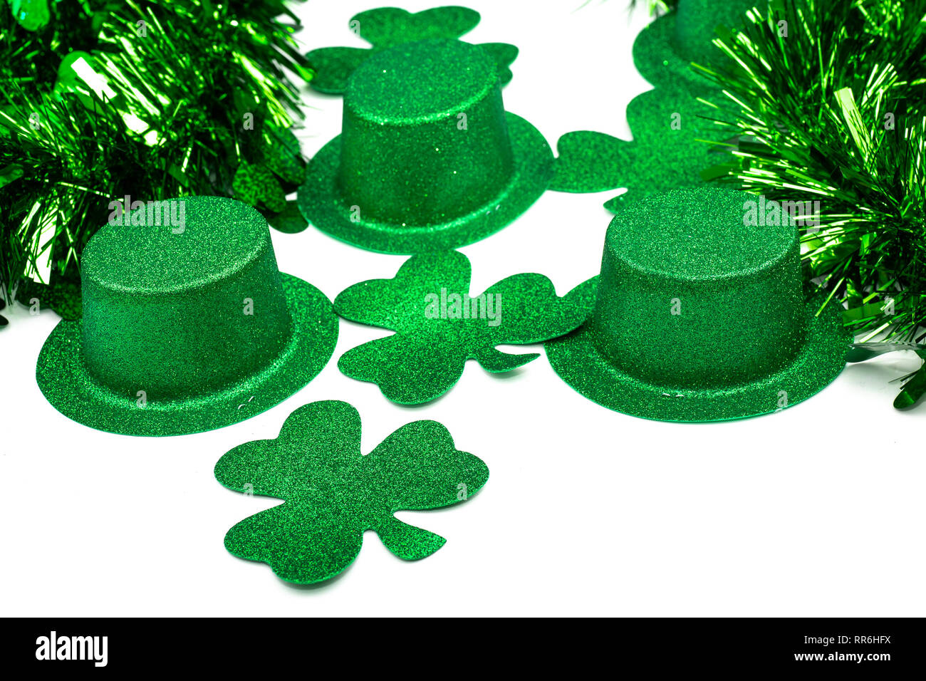 Festive green decorations for Saint Patrick's Day celebrations ...
