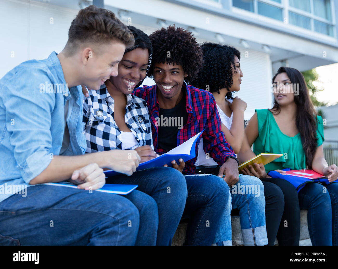 Multicultural students university hi-res stock photography and images ...