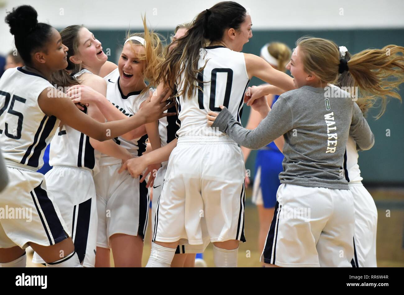 Female athletes team celebrating hi-res stock photography and images ...