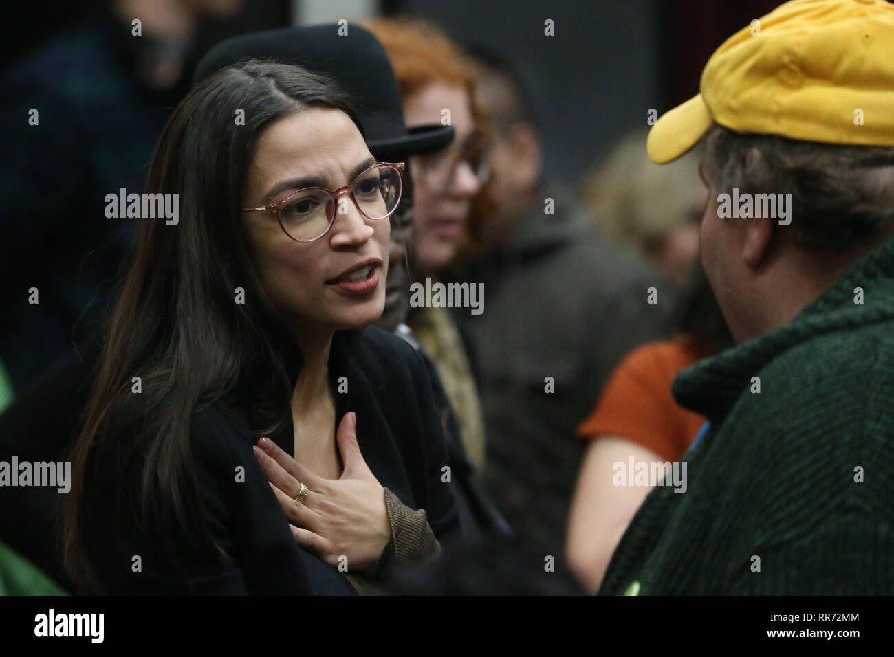 She posed hi-res stock photography and images - Alamy