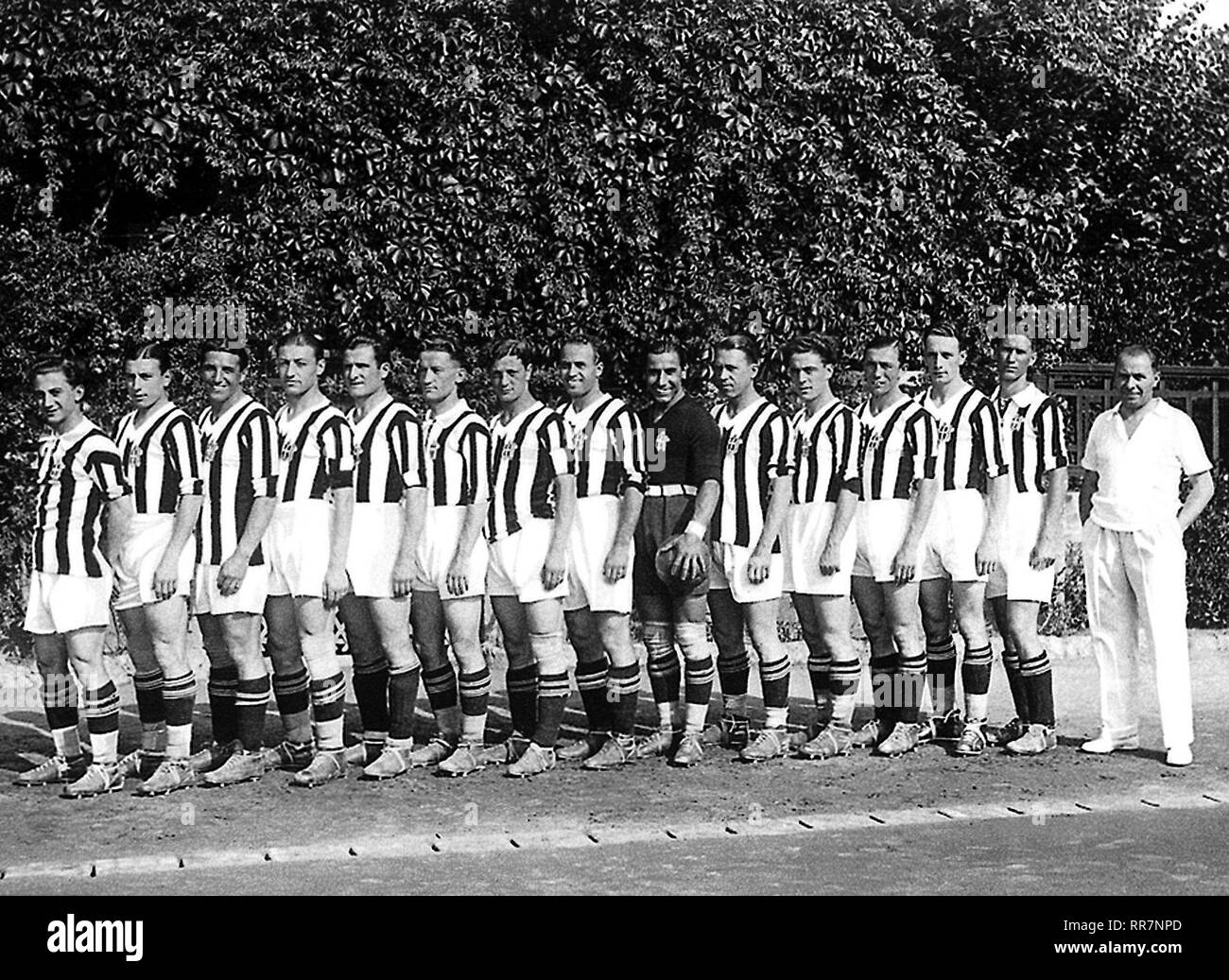 Cesarini Black and White Stock Photos & Images - Alamy