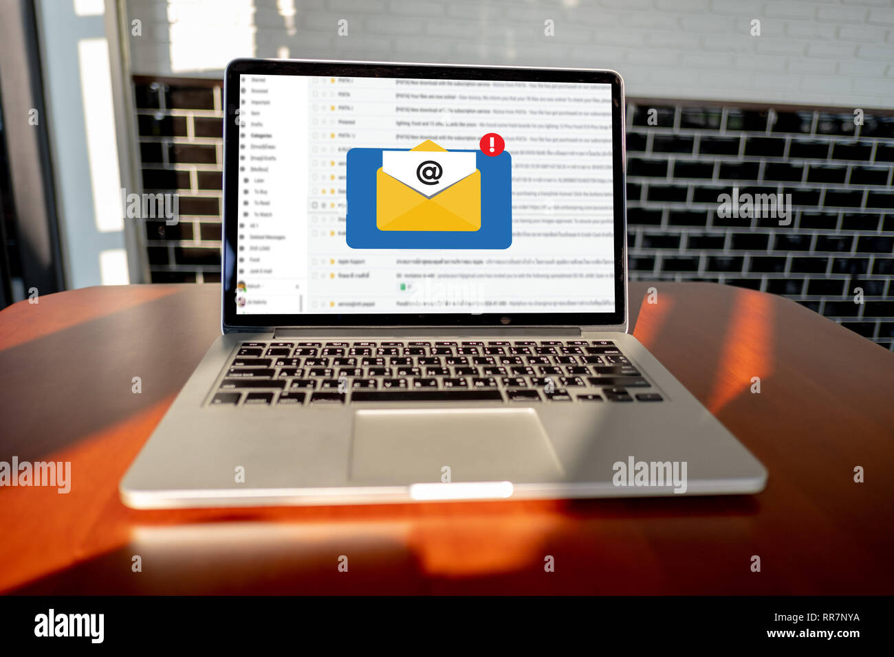 Mail Communication Connection message to mailing contacts phone Global ...