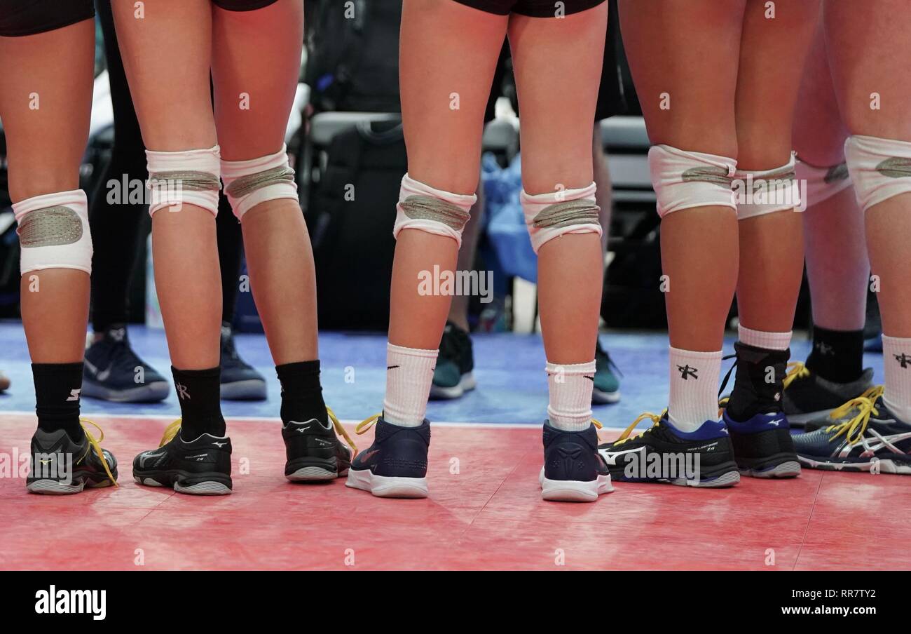 Locked knee hi-res stock photography and images - Alamy