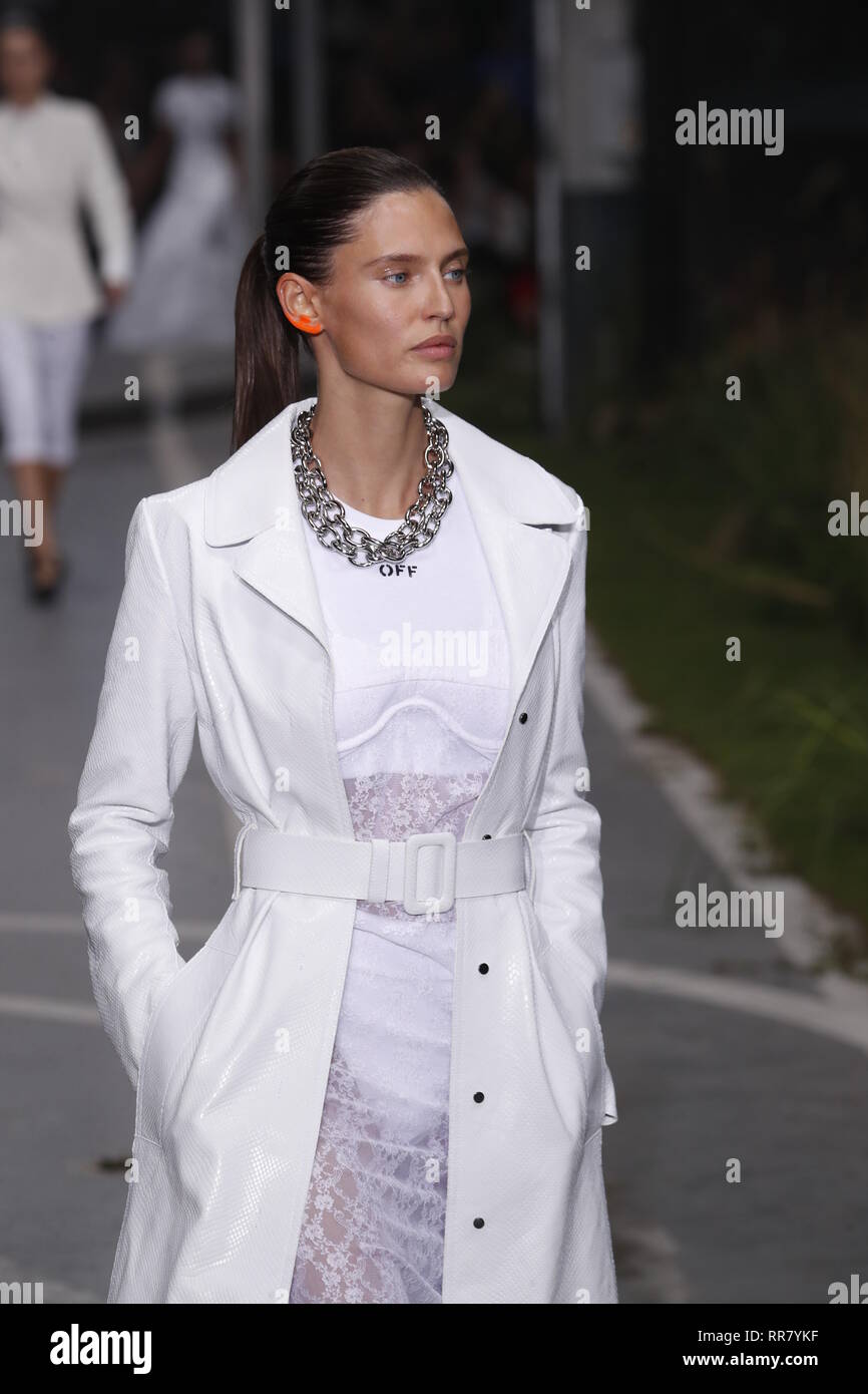Paris France September 27 Bianca Balti Walks The Runway During The Off White Show As Part Of