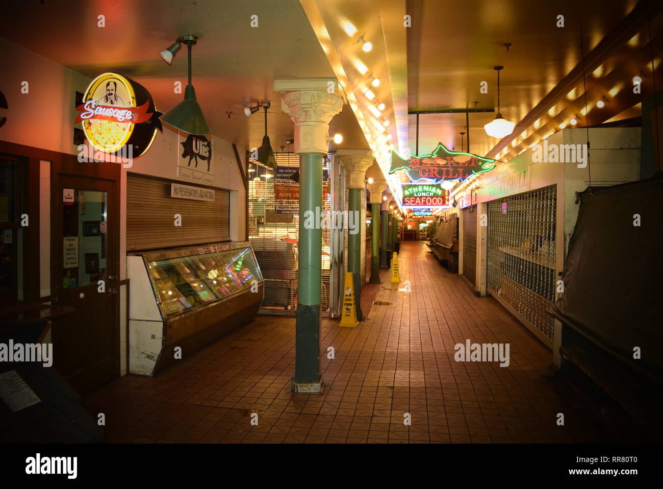 seattle - public market by night Stock Photo - Alamy