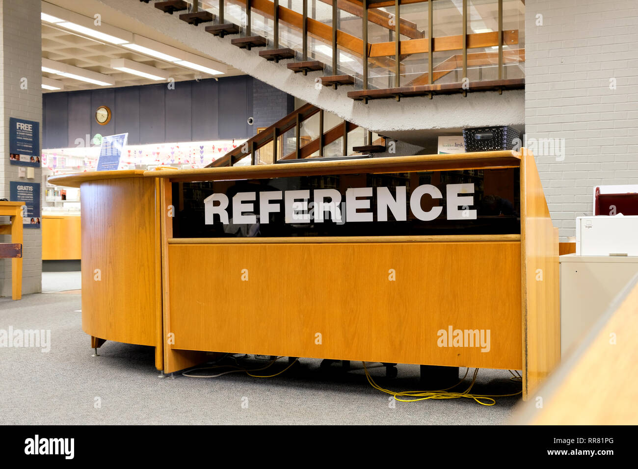 Reference desk at a public library; help desk; Clara B. Mounce Public ...
