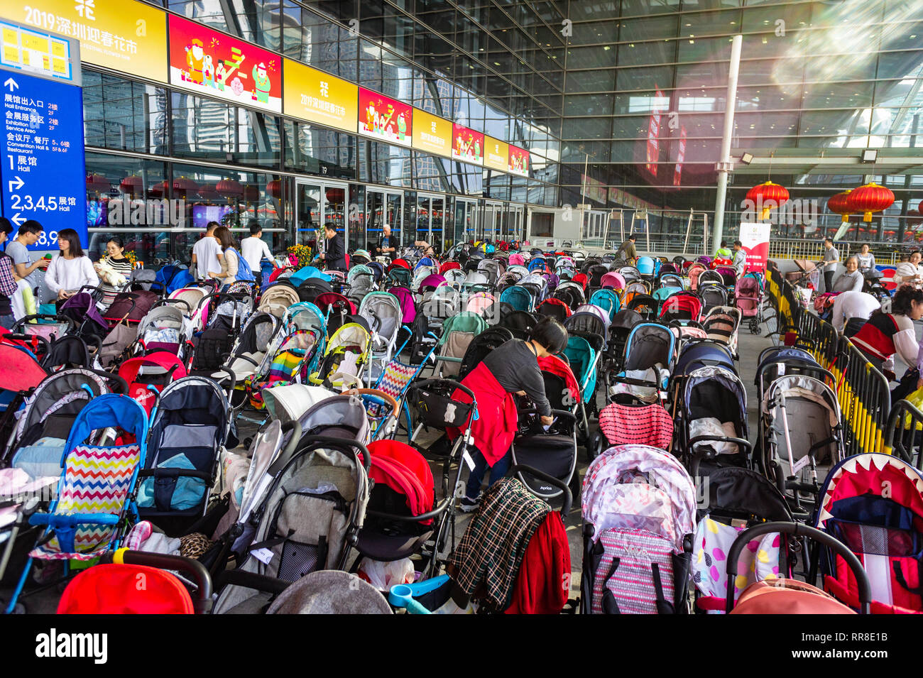 Many baby prams hi-res stock photography and images - Alamy
