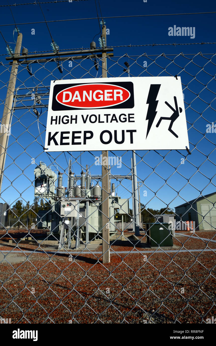 Industrial safety signage hi-res stock photography and images - Alamy