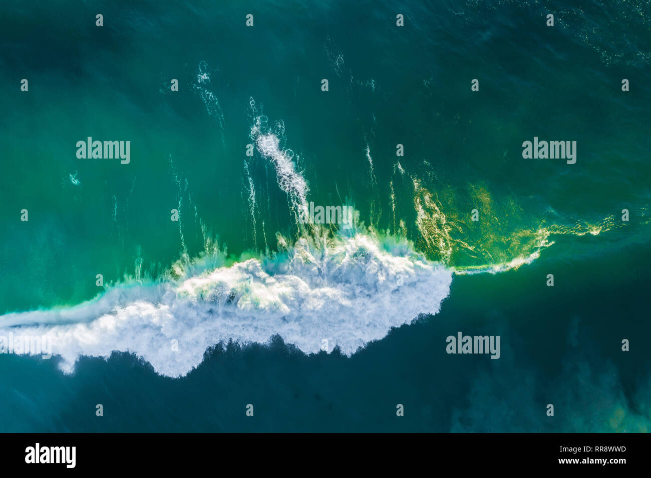 Looking down into deep ocean hi-res stock photography and images - Alamy